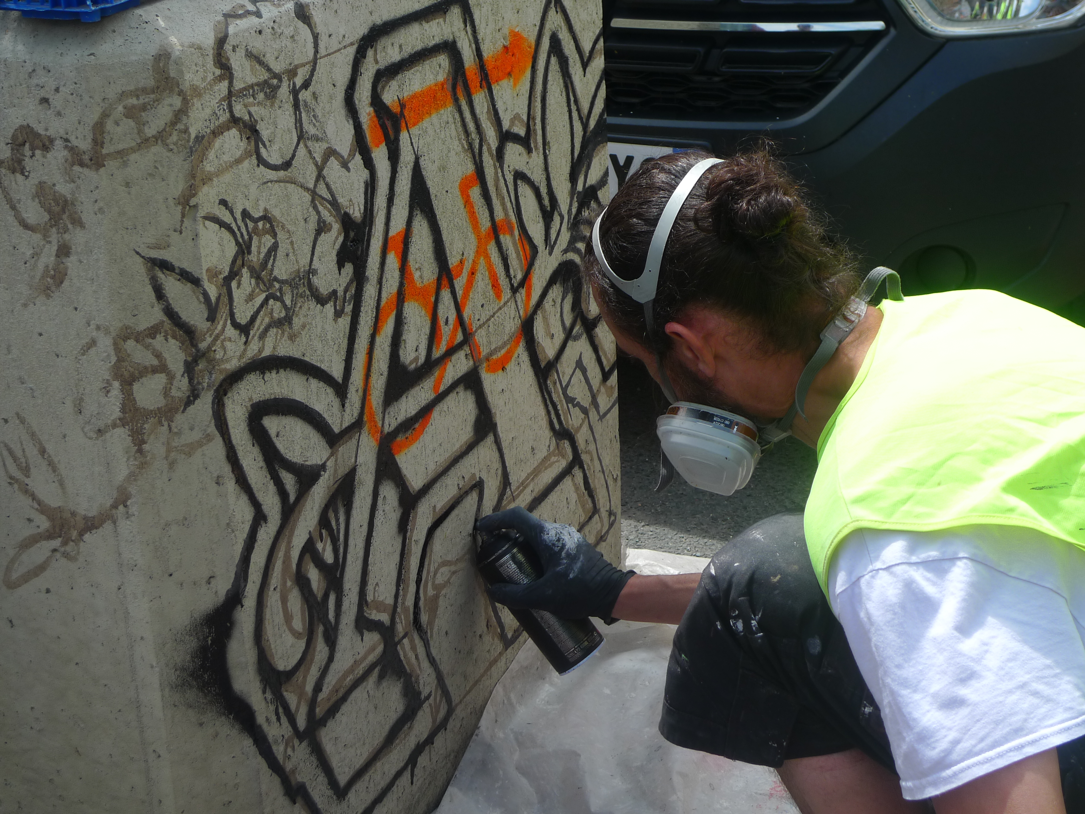 Seb James, street artist à Robinson | Sceaux